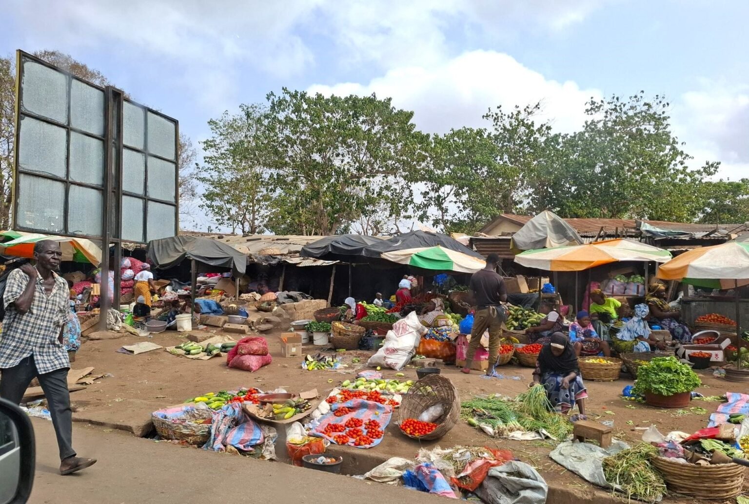 Ivory Coast Currency: How to Pay in 2026